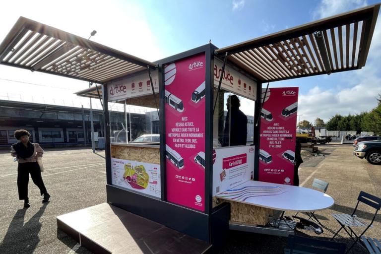 Agence commerciale mobile - TRANSDEV - PICNIC Kiosque